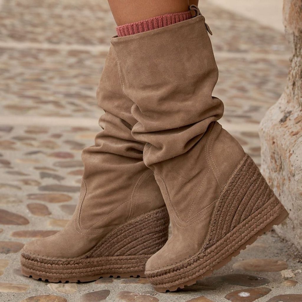 Los botines con cuña que estás buscando están en la tienda online de ...