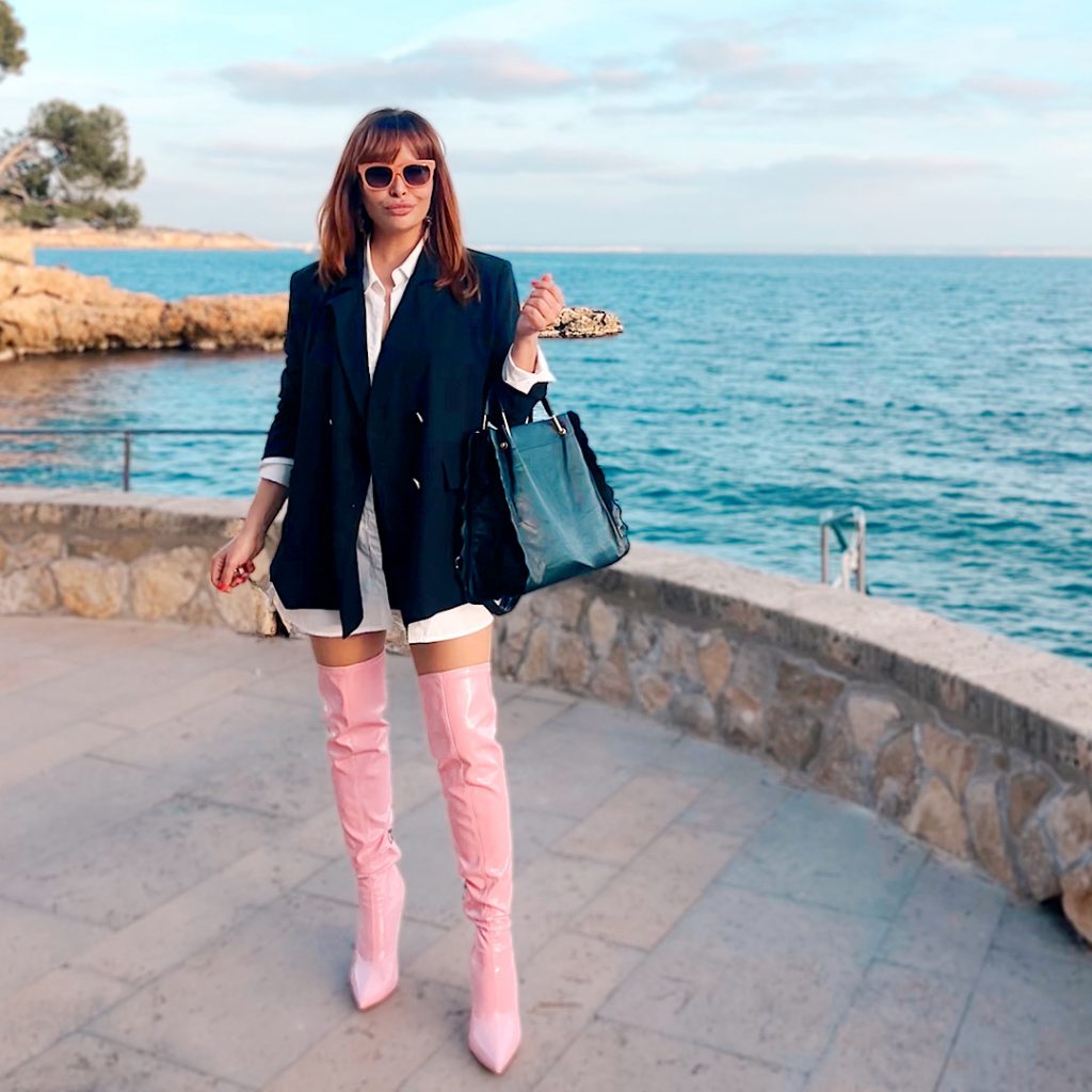 Cómo combinar unas botas rosas, una de las tendencias de la temporada ...